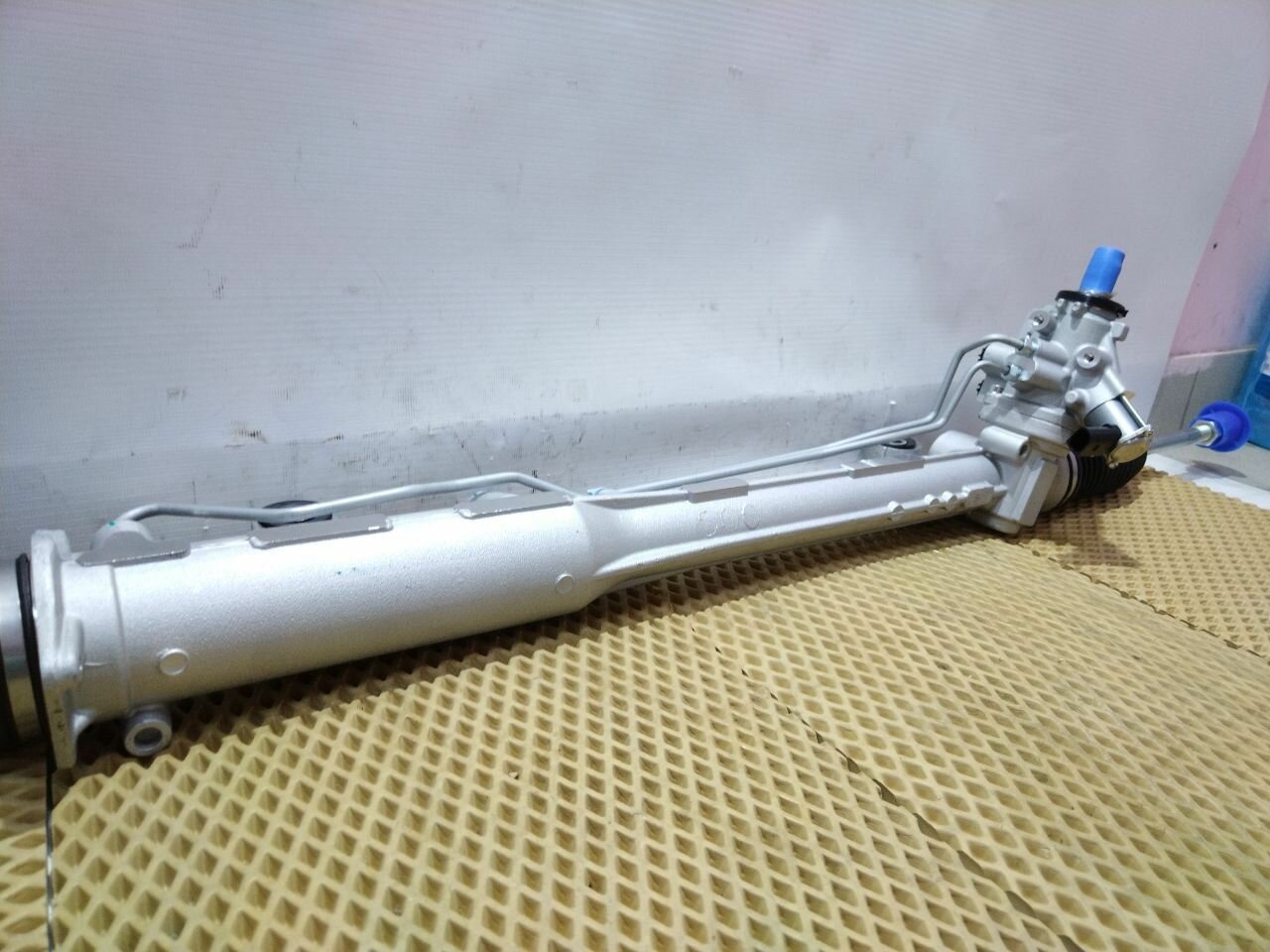 Рейка рулевая / Рулевой механизм для Audi Q7 / Porsche Cayenne / Volkswagen Touareg