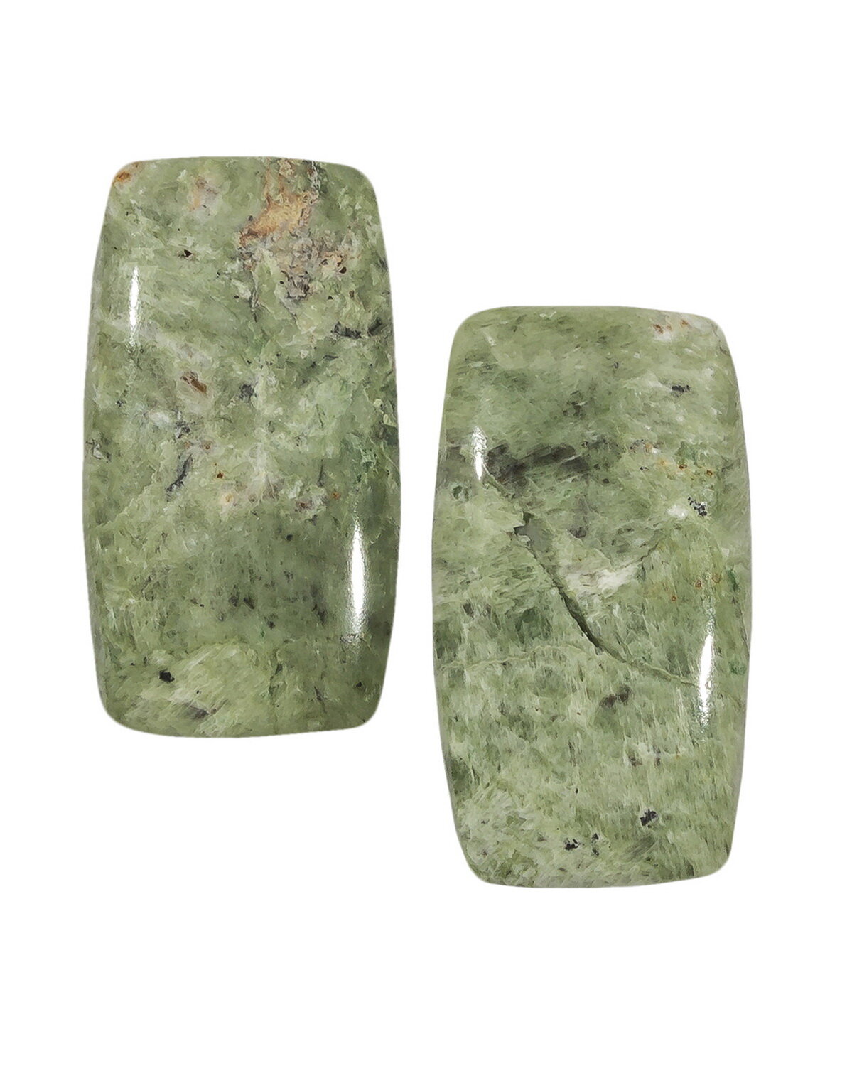 Кабошон Хромдиопсид (пара), размер: 35х19х4 мм, натуральный минерал.