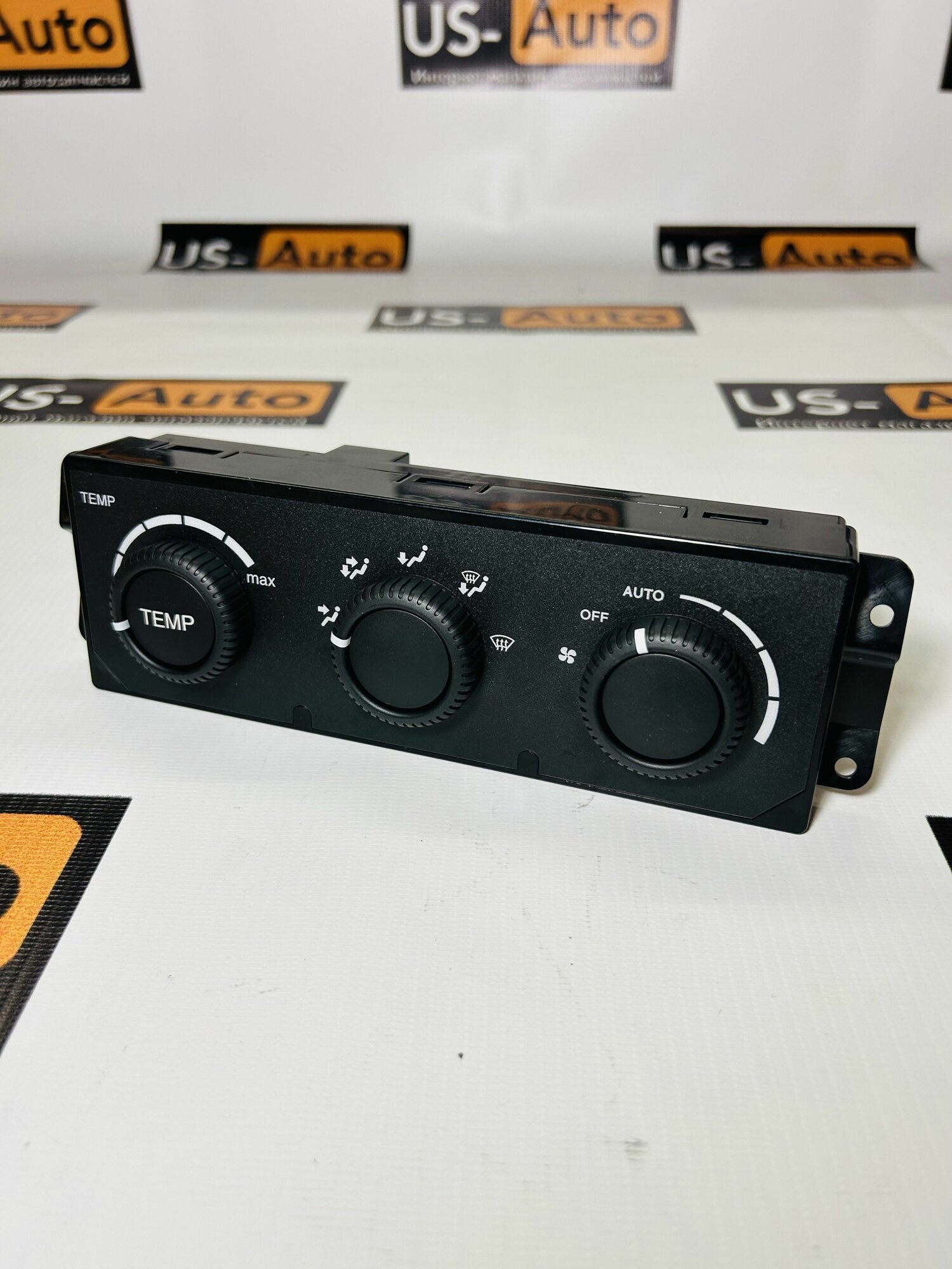 Блок управления отопителем для ВАЗ 2170, Лада Приора, 2171, 2172, без кондиционера.