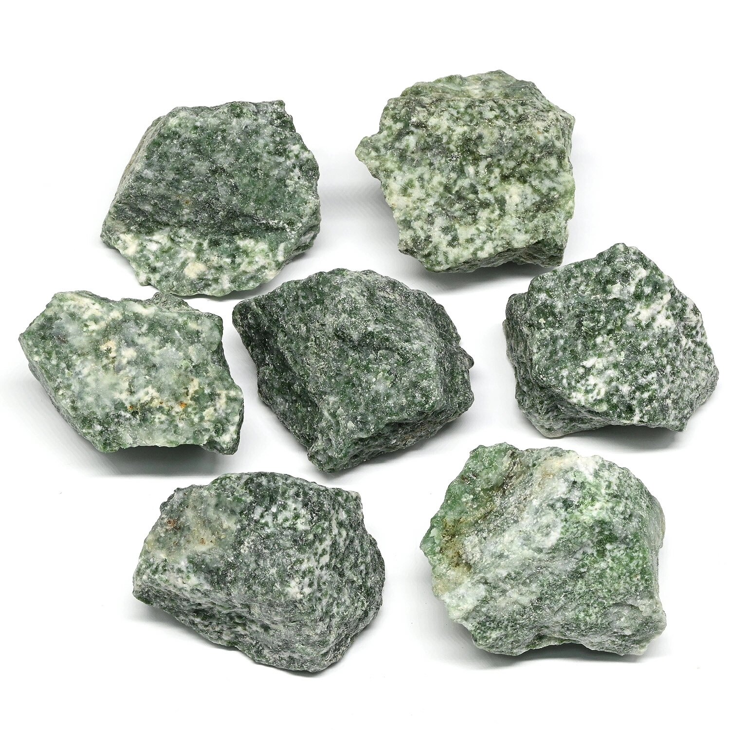 Минерала жадеит 47*34*27мм .