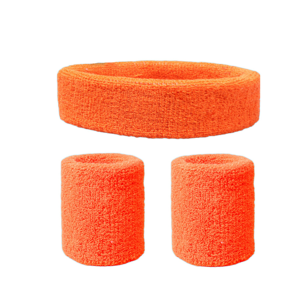 1 повязка на голову и 2 эластичные противоскользящие напульсники для поддержки запястья, подходят для бега, футбола и тенниса.
