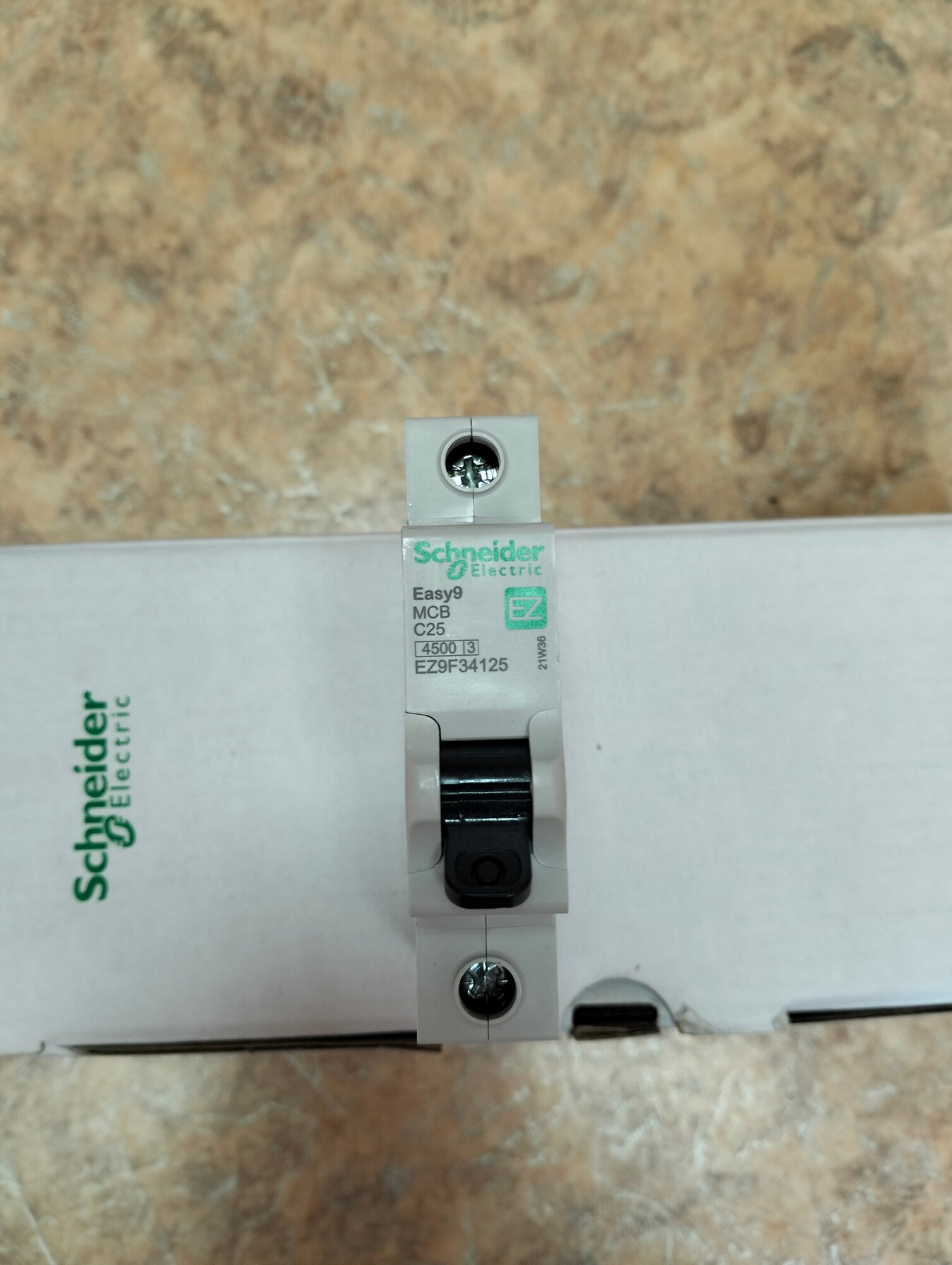 Автомат выключатель Schneider Electric 1П 25А 4.5кА х-ка С EASY 9