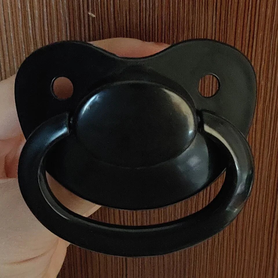 Большая силиконовая пустышка DDLG black