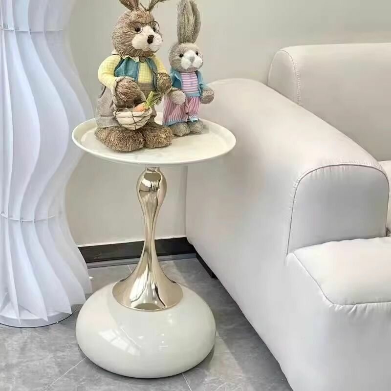 Домашняя гостиная с кованым железом в европейском стиле, французская спальня, прикроватный маленький круглый столик