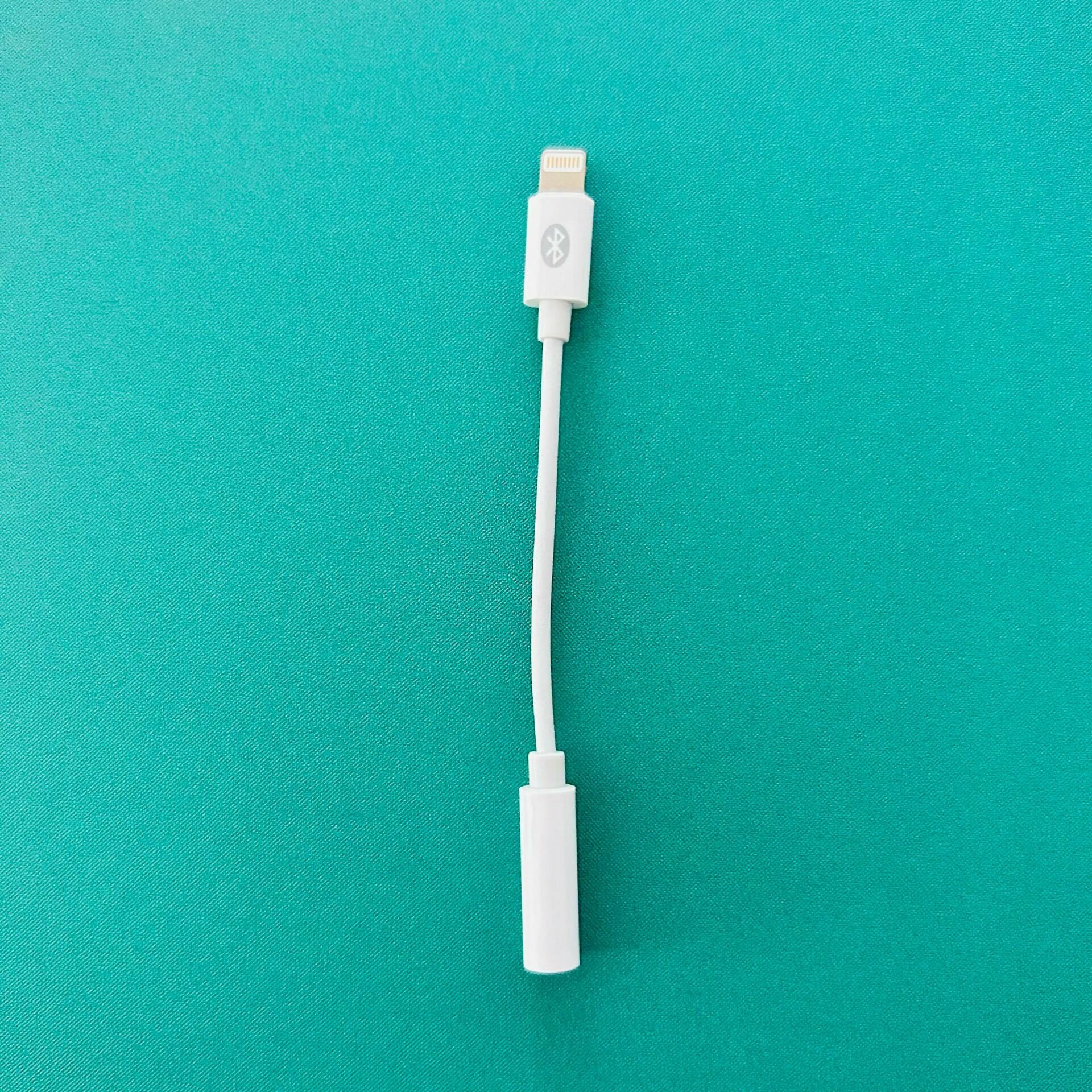 Применимо к адаптеру Apple iPhone7/8P/xsr/11/12 Адаптер гарнитуры в Преобразователь 3,5 Apple Bluetooth Edition слушает