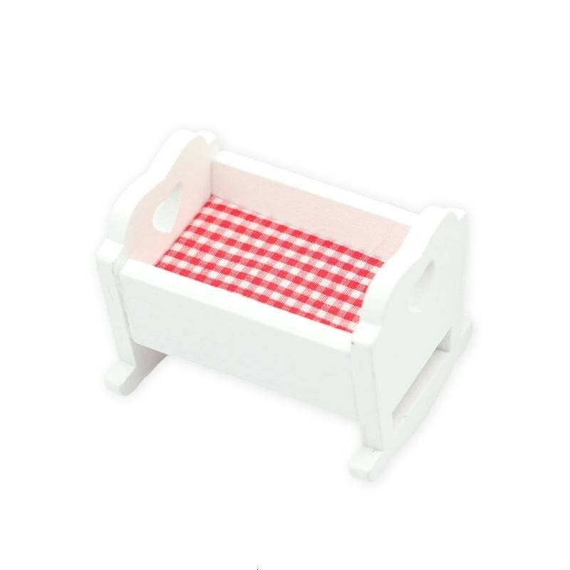 Деревянная колыбель для кукольного домика