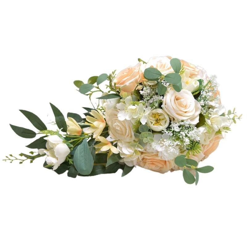 Искусственный букет в виде водопада, Шампанское