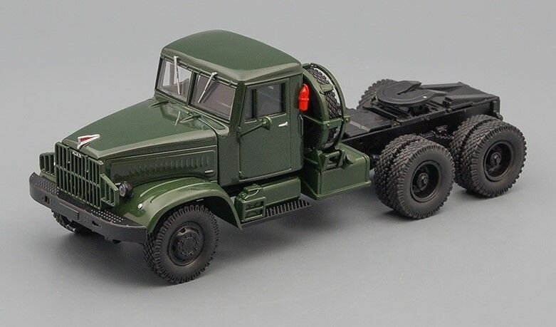 Масштабная модель грузовика коллекционная краз 221Б седельный тягач (1963-1966), зелёный
