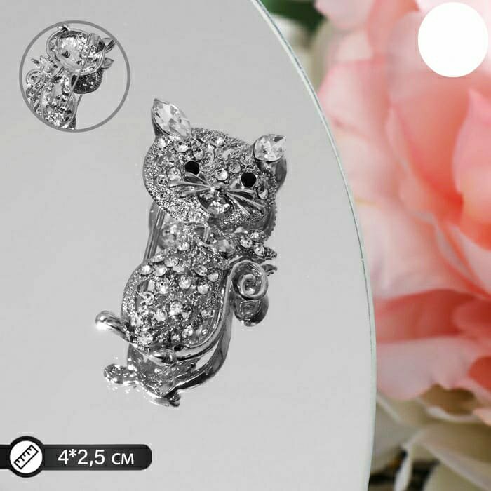 Брошь, стразы