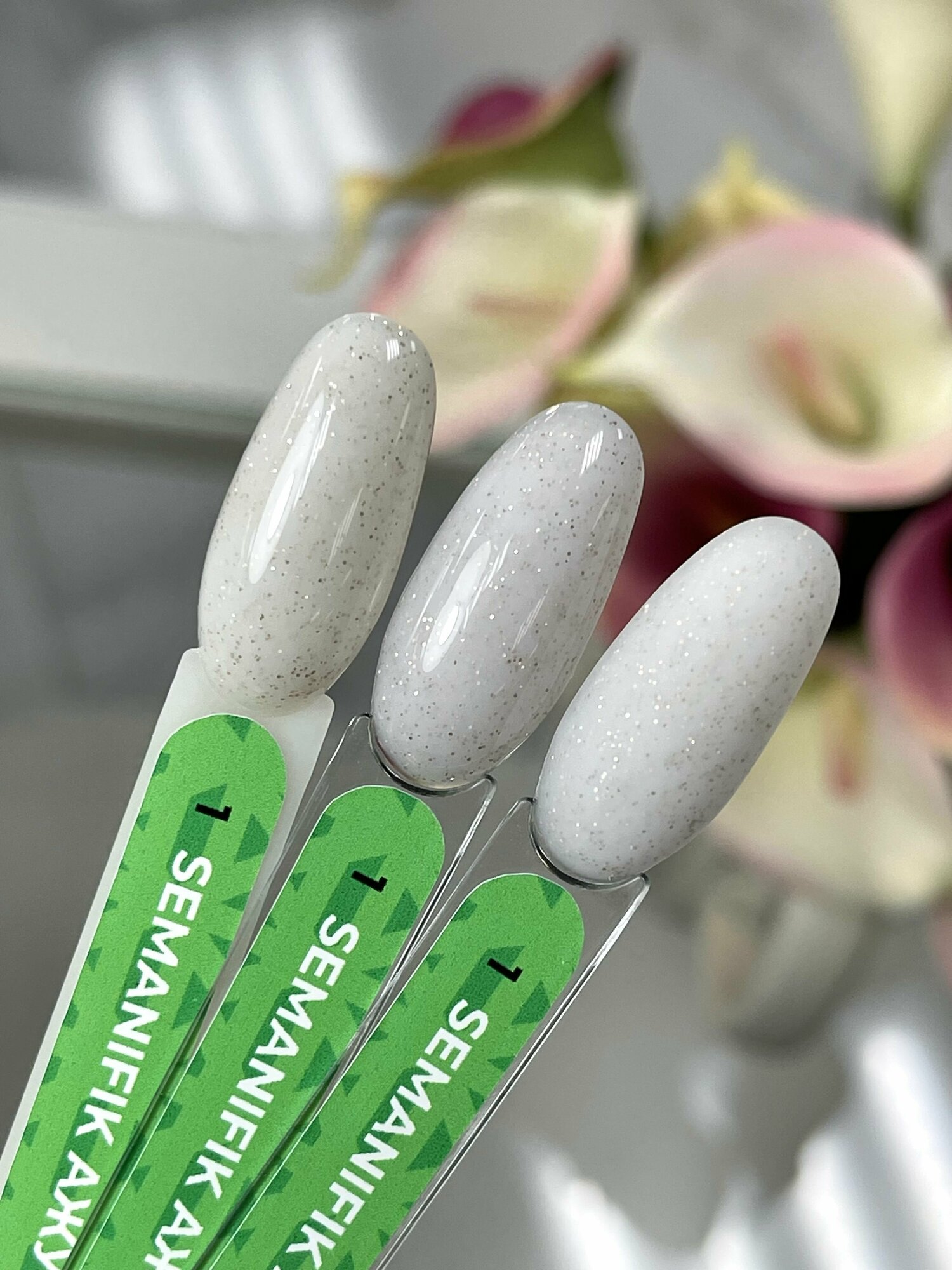 Semanifik Ажур. Камуфлирующая база для гель лака. Оттенок 1.