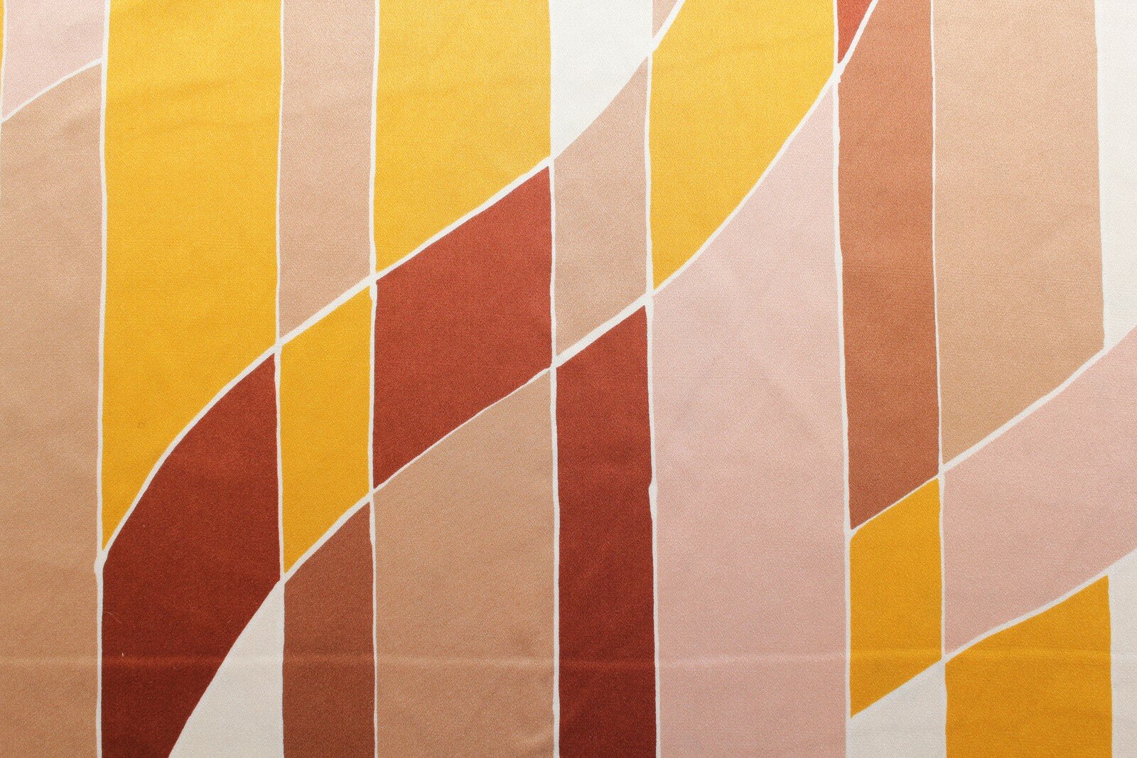 Ткань Атлас-шёлк Missoni полосы и волны в бежевом, горчичном, терракотовом цвете, ш136см, 0,5 м