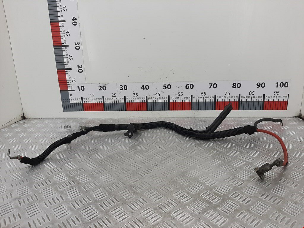 Клемма аккумулятора плюс Opel Corsa D 13342983 арт. 1833171