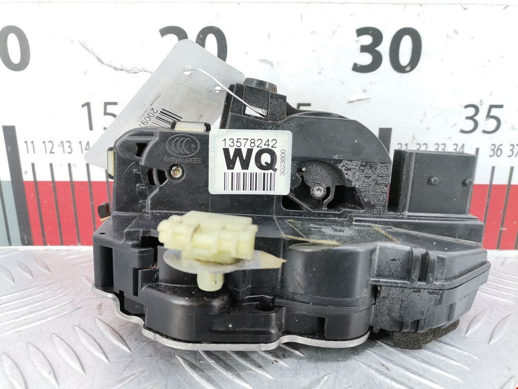 Замок двери задней левой Chevrolet Orlando 13579555 арт. 2009752