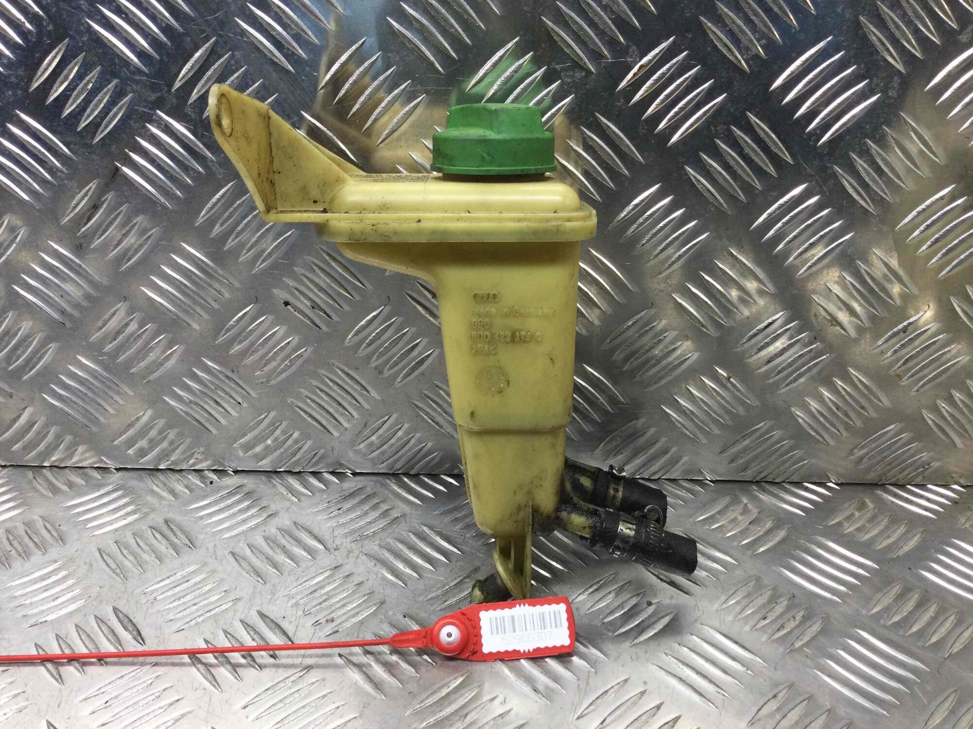 Б/У Бачок гидроусилителя Audi A6 C5/4B (1997-2004) 2000 г.