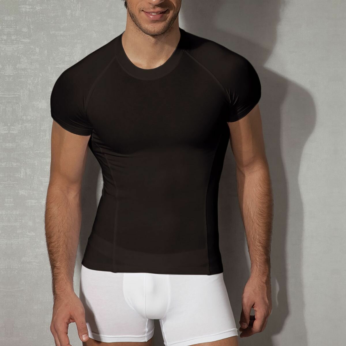 Футболка Essentials