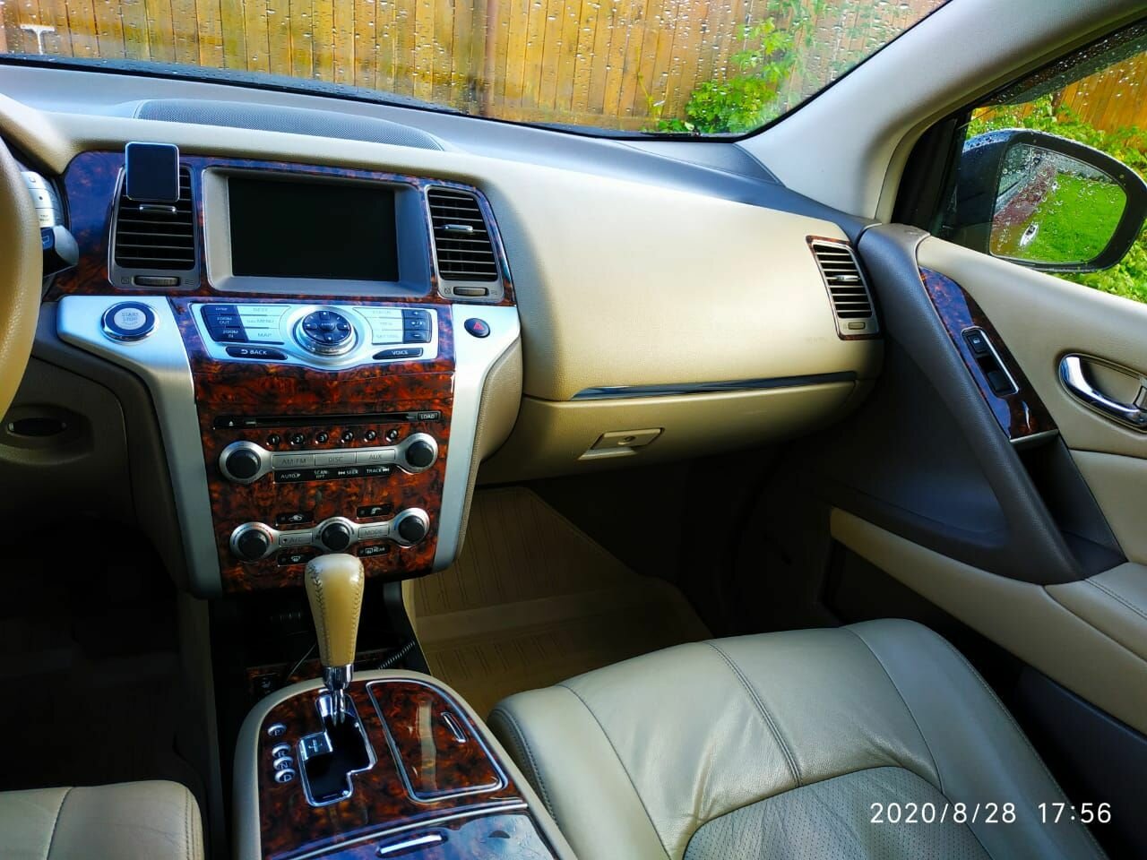 Накладки салона под коричневое дерево для Nissan Murano z51 2007-2016.