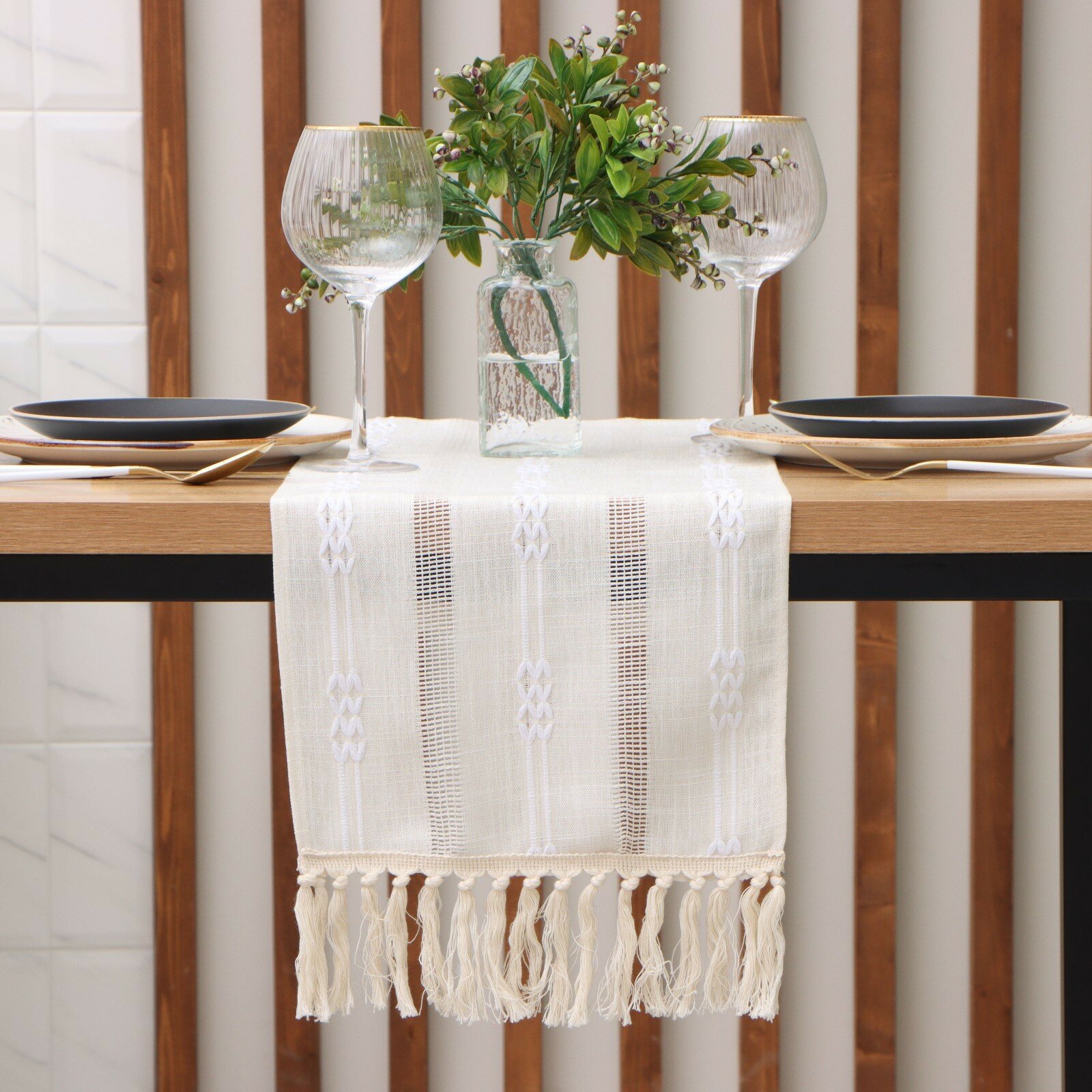 Сервировочная дорожка на стол Этель, размер 30×180 см, цвет белый