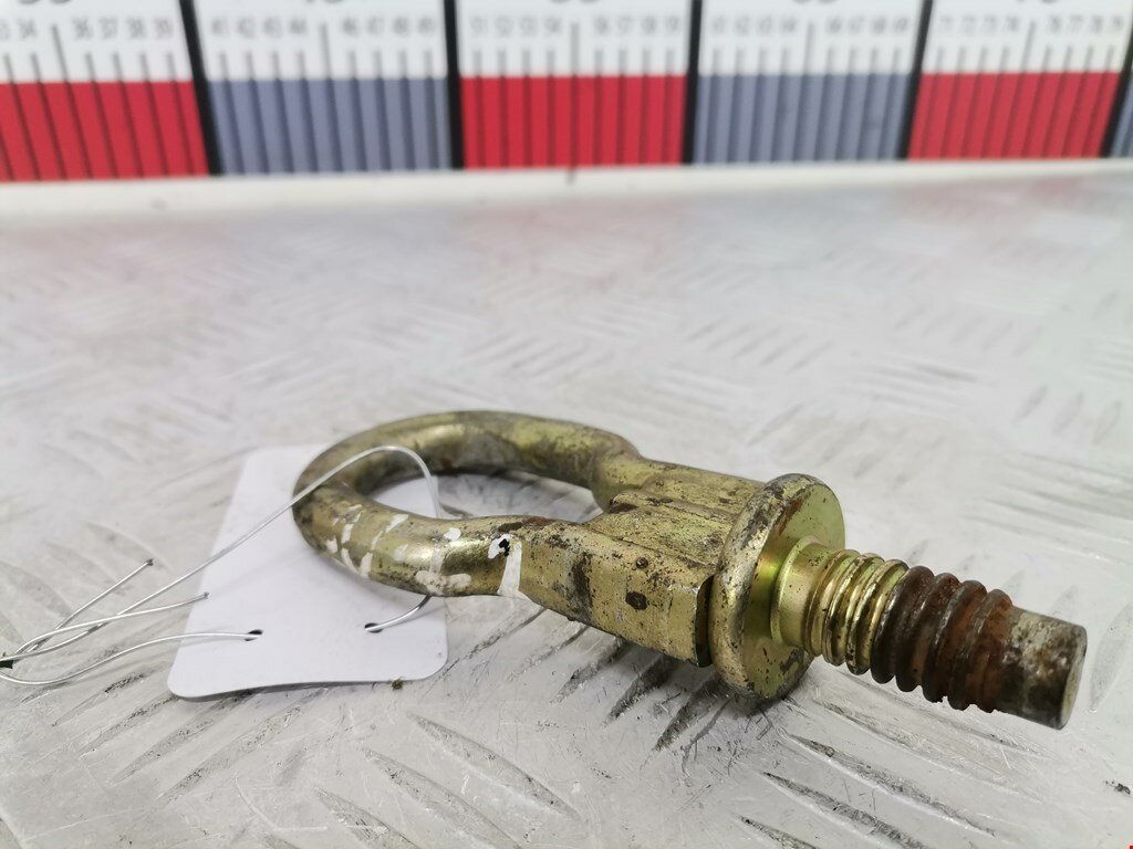 Крюк буксировочный Audi A4 B5 1H0803615B арт. 1661725