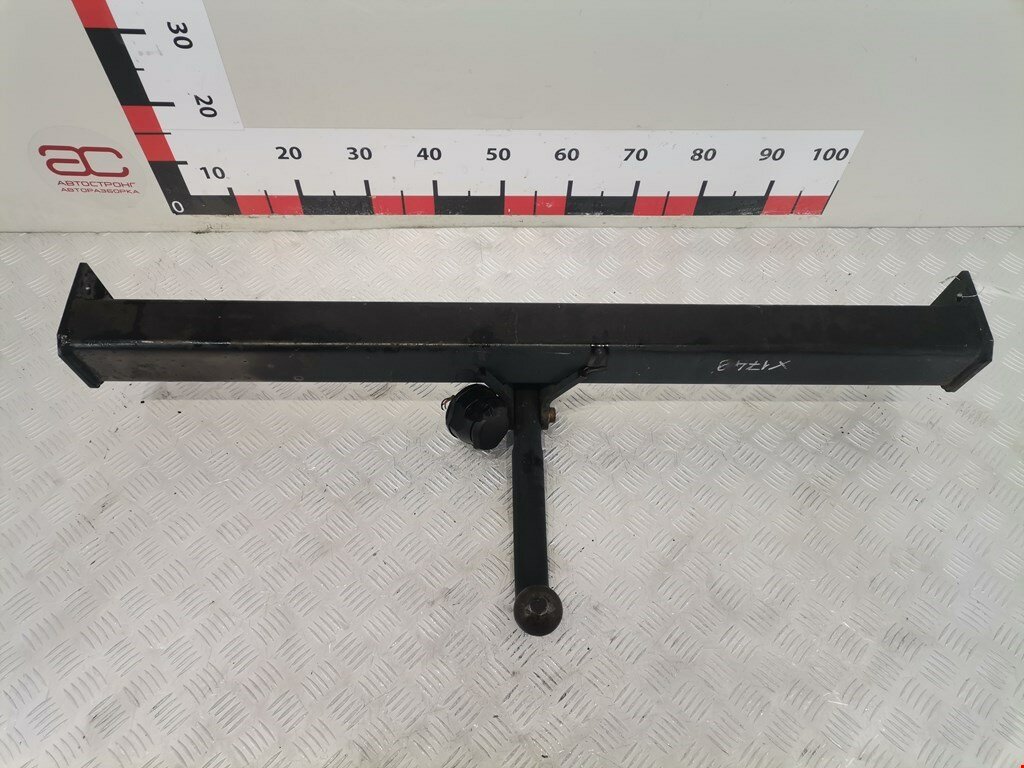 Фаркоп (прицепное устройство) Nissan Pickup арт. 1433941