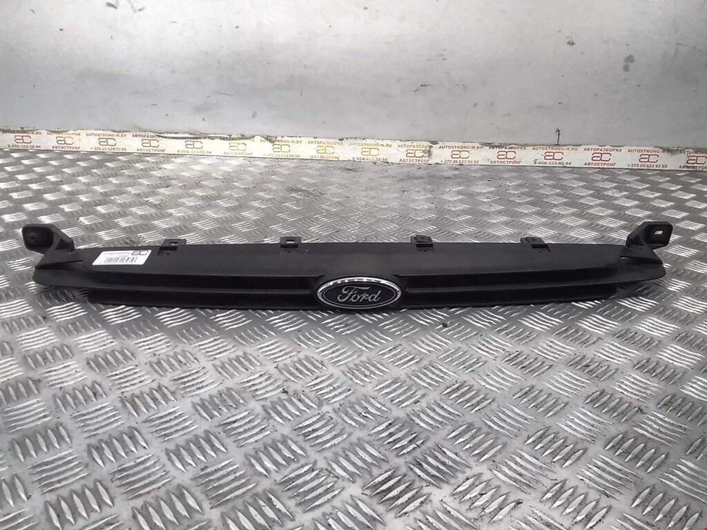 Решетка радиатора Ford Escort 6 1058073 арт. 718465
