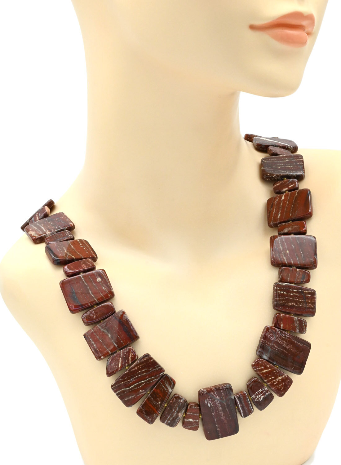 Колье, яшма