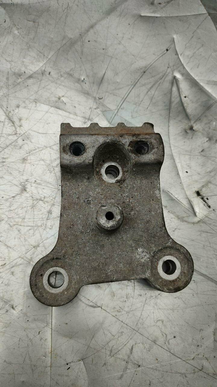 Кронштейн МКПП Peugeot 207 (2006 - 2009) 326C79F