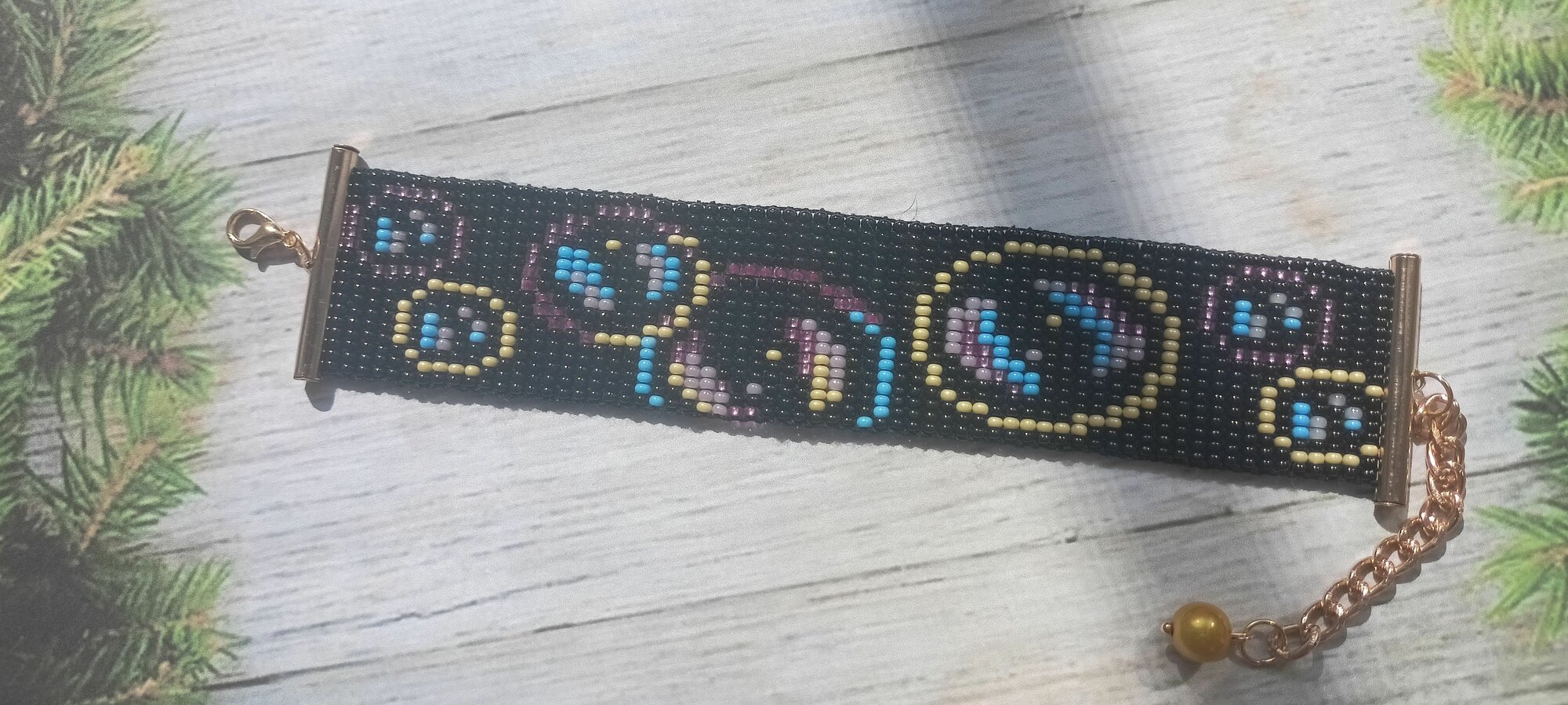 Плетеный браслет