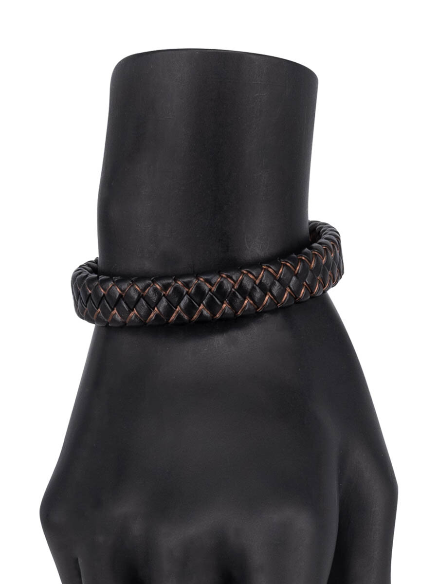 Плетеный браслет