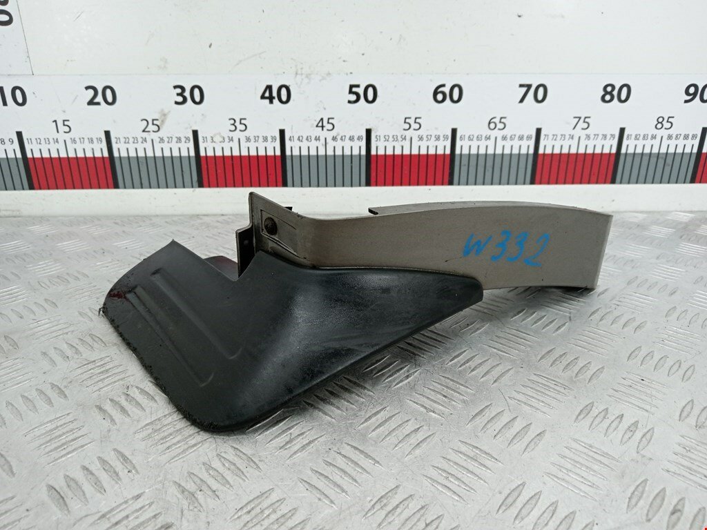 Брызговик передний Hyundai Grand_Starex 868604H010 арт. 1895111