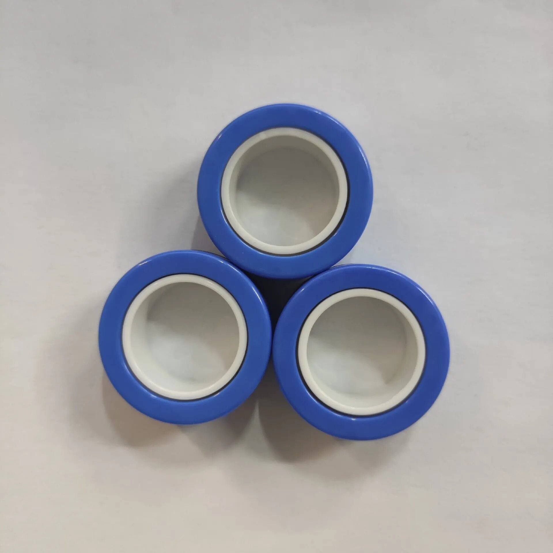 Набор магнитных колец-спиннеров 3 шт. Синий, Blue