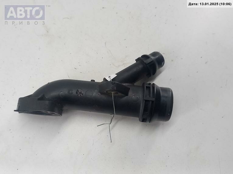 Фланец (тройник) системы охлаждения BMW 3 E46 (1998-2006)