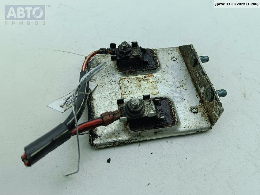 Блок управления вентилятором радиатора Audi A6 C5 (1997-2005)