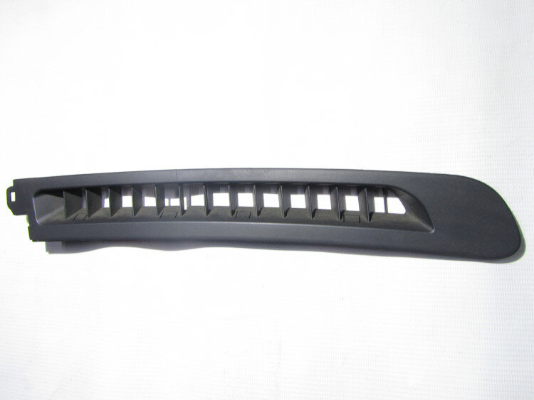 Дефлектор воздушный передний правый торпеды 96446908 96457620 Шевроле Авео Т250 ЗАЗ Vida