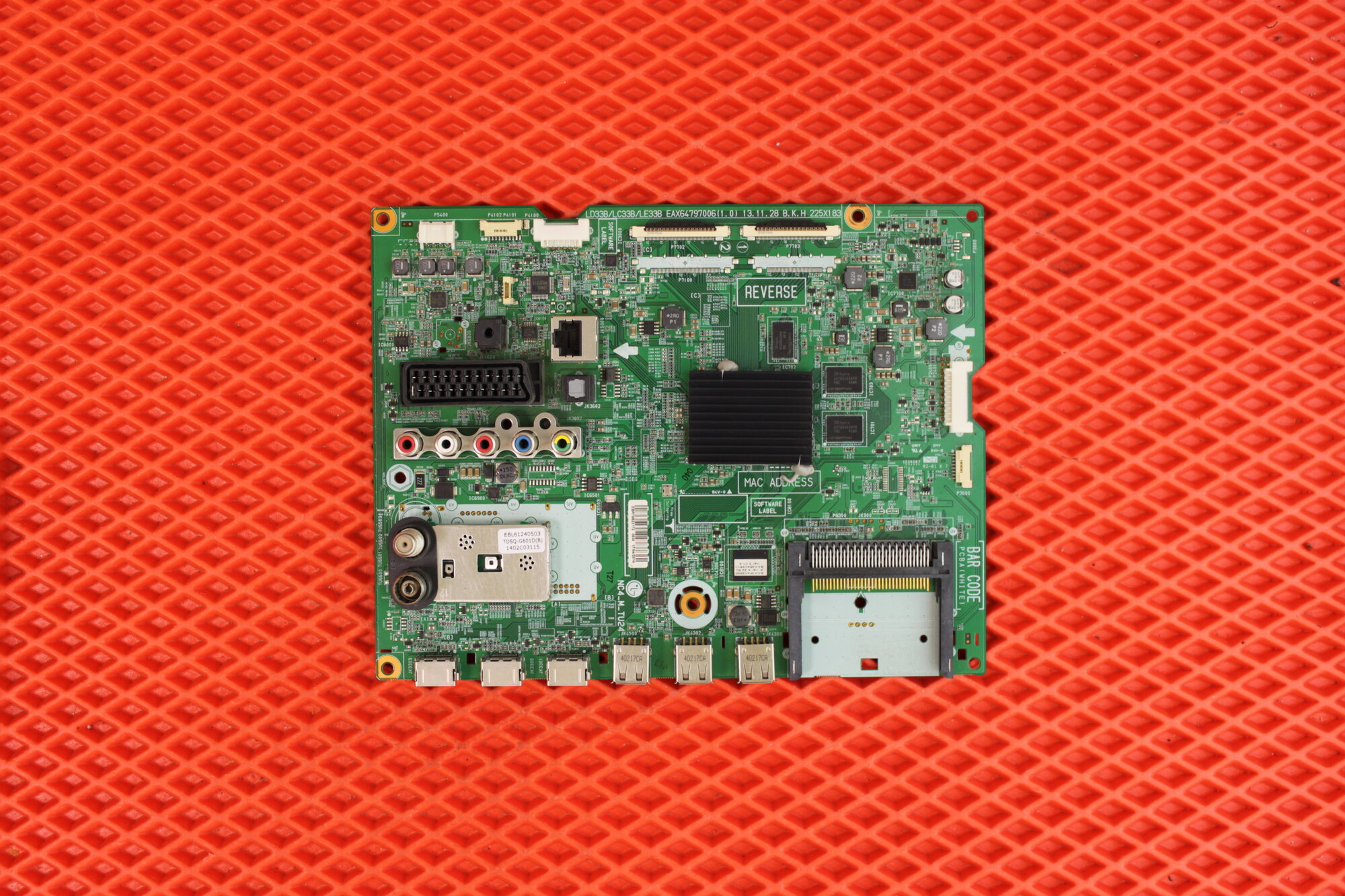 Основная плата (MAIN) EAX64797006 (1.0) для телевизора LG 32LA660V-LMXD8 в надёжной упаковке