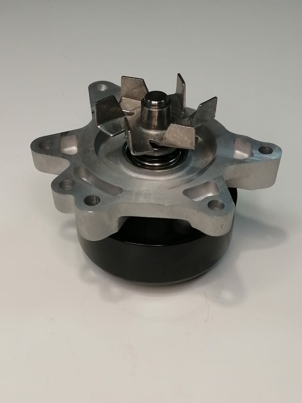 Насос водяной GMB Geely Emgrand EC7 [1.8 16V CVT седан]