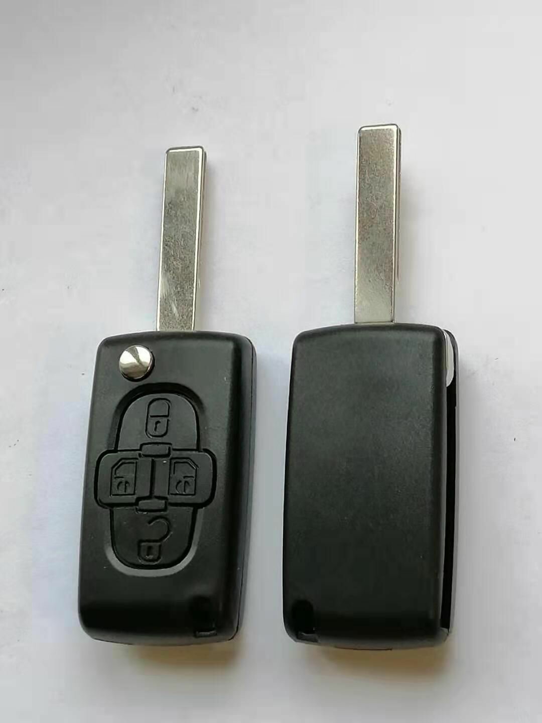 Peugeot HU83 4кн. с мест. д/батар. корп. вык. кл,