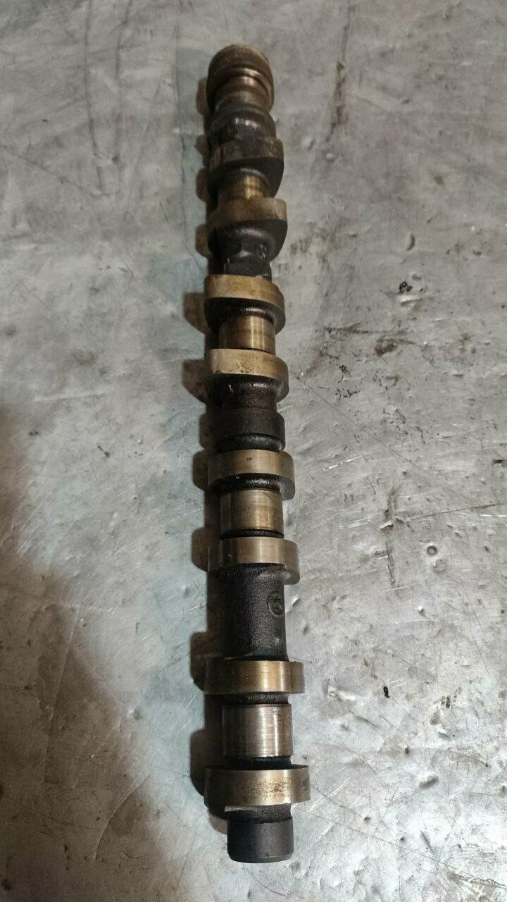 Распредвал Peugeot 307 2003