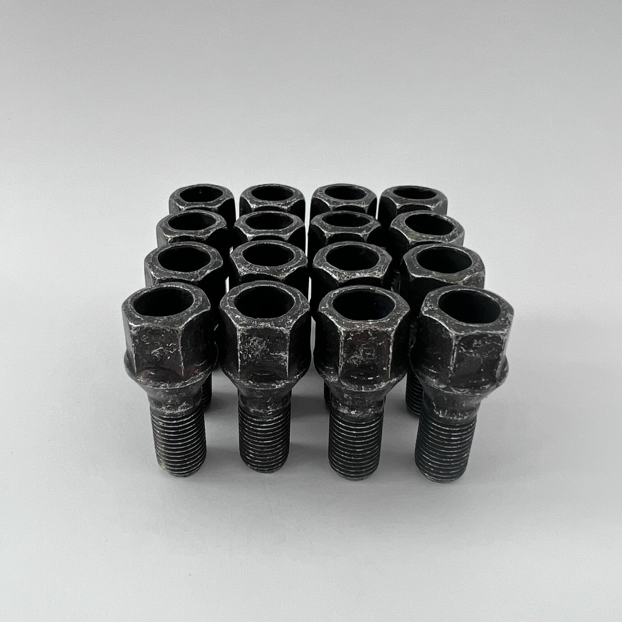 Болт колёсный М12х1.25 23, конус, ключ 17, 16 шт