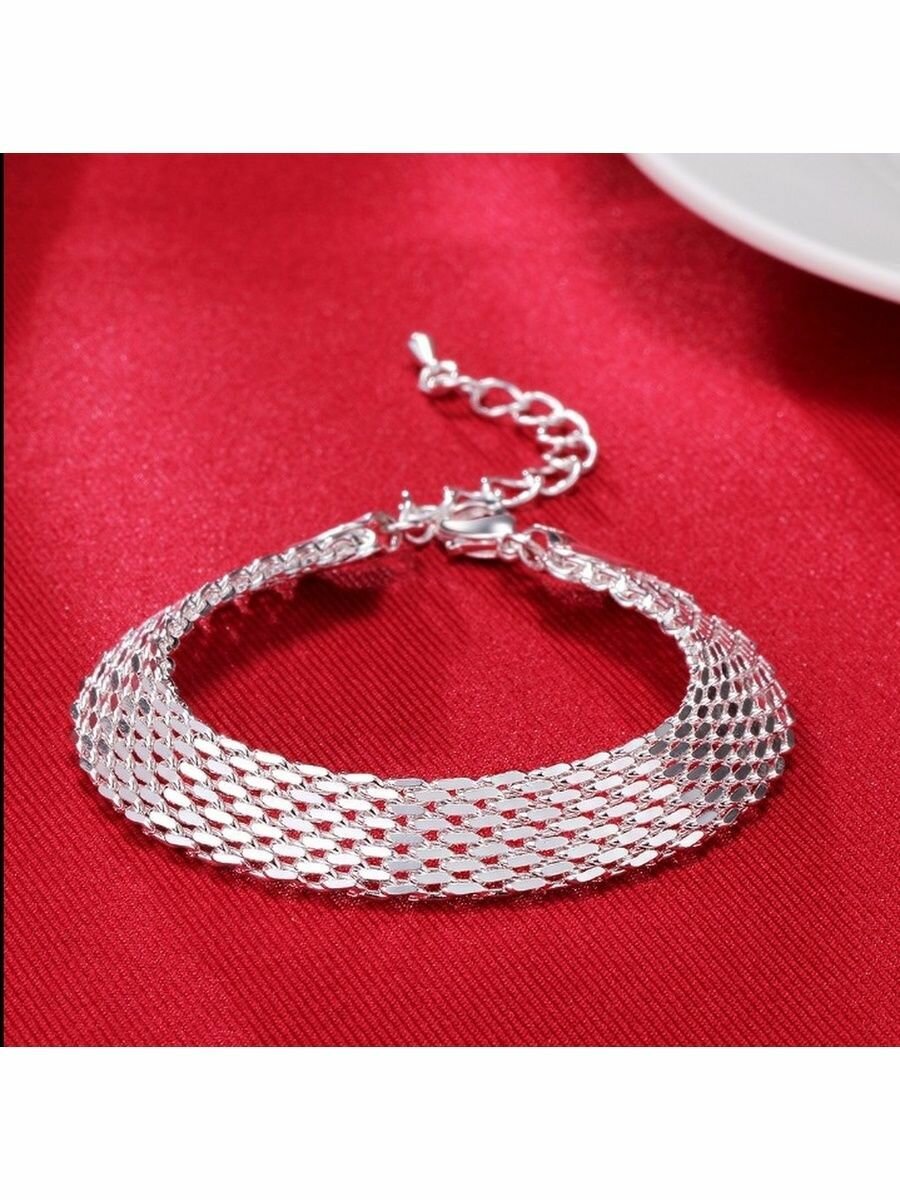 Плетеный браслет