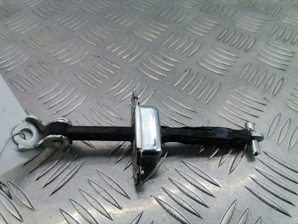 Ограничитель открывания двери Suzuki SX4 1 8181062J02 арт. 1740872