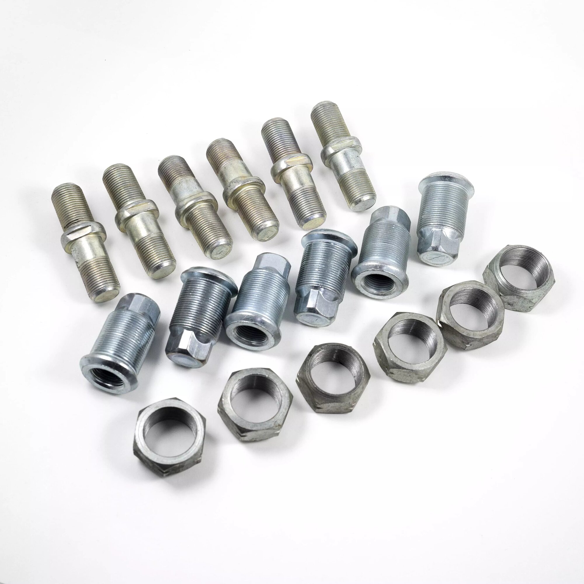 Футорка гайка шпилька ГАЗ 3307, 3309 задняя левая ступица к-т 6 шт. (ГАЗ)