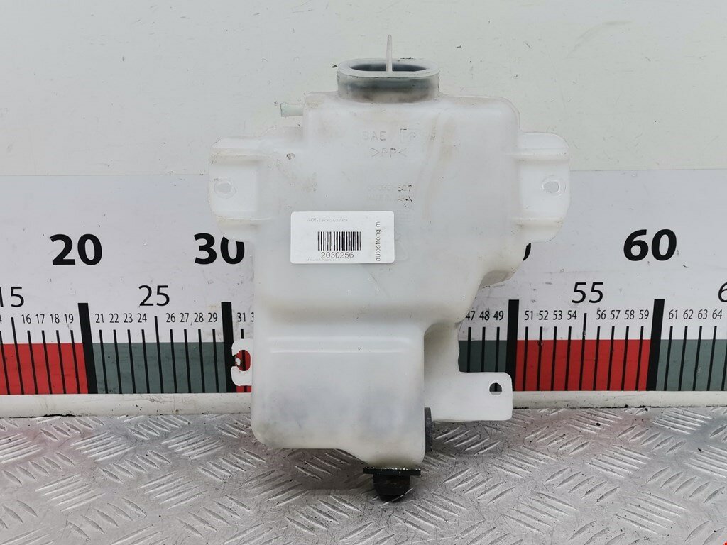 Бачок омывателя Mitsubishi Pajero 3 MB628750 арт. 2030256