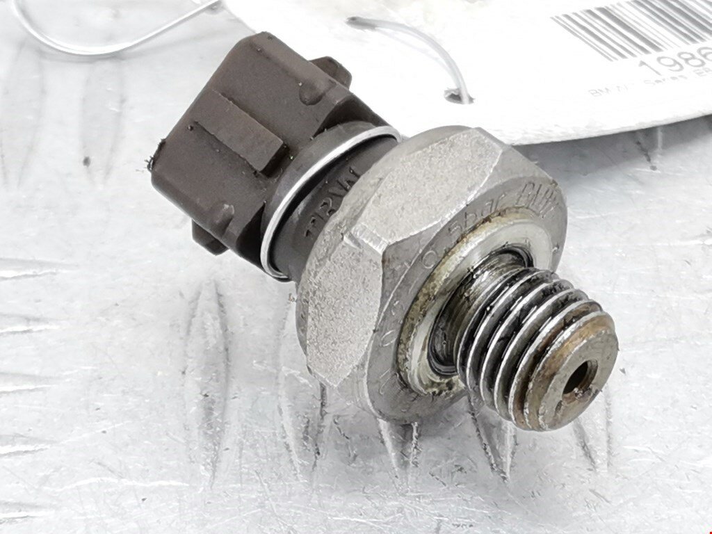 Датчик давления масла BMW 1-Series (E81/E82/E87/E88) 12618611273 арт. 1986448