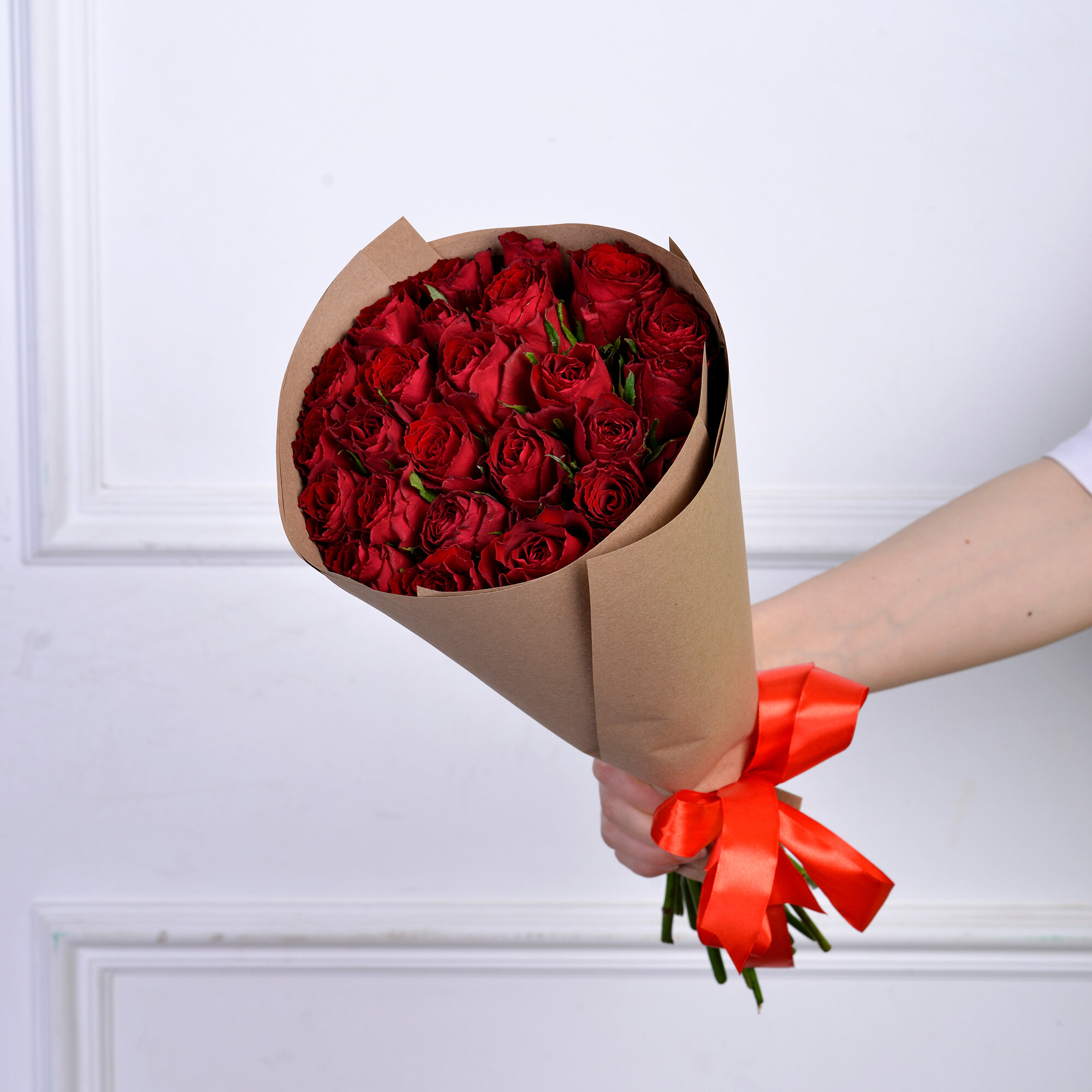 Монобукет Magical Flower, 25 роз, размер 40 см, высота 40 см