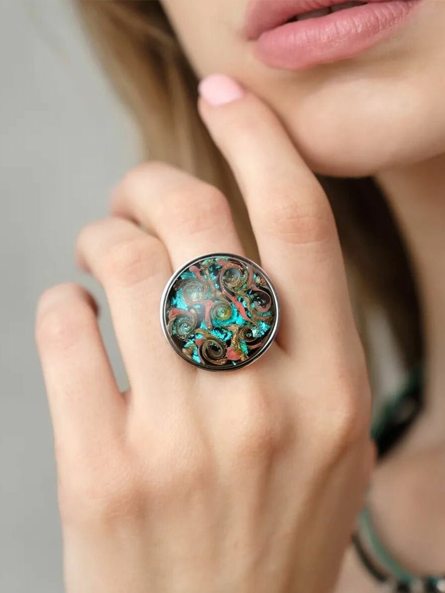 Кольцо, стекло