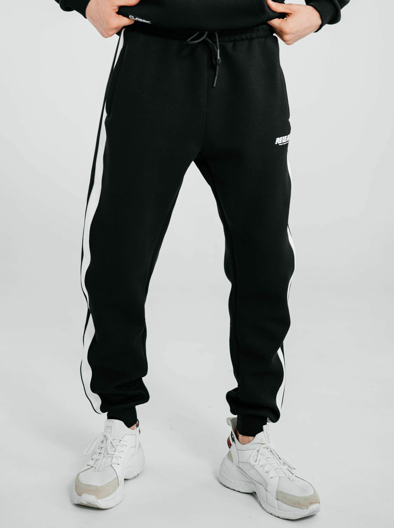 Брюки джоггеры Весна-лето 2025