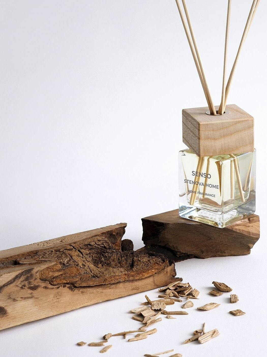 Аромадиффузор с палочками (пр-во Италия) SENSO 100 мл. STENOVA HOME