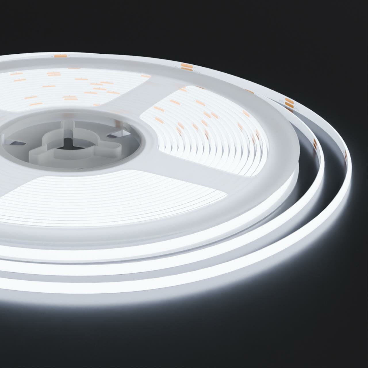 00-380 Светодиодная лента 24В 7 Вт/м, COB 384 д/м, 700 лм/м, ширина подложки 3мм, 5м, CRI90+, 6500K