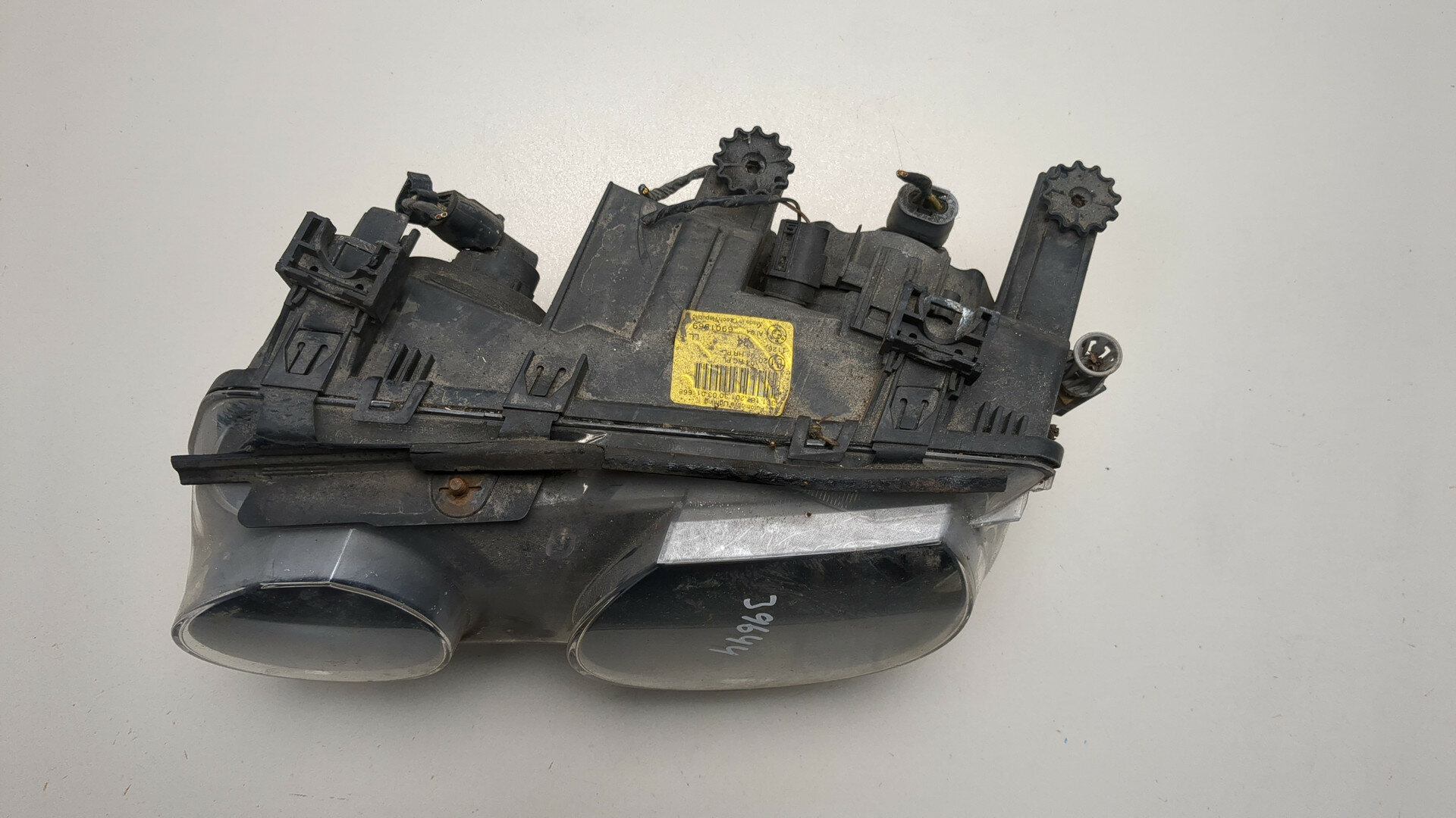 Фара (передняя) левая BMW 3 E46 Б/У