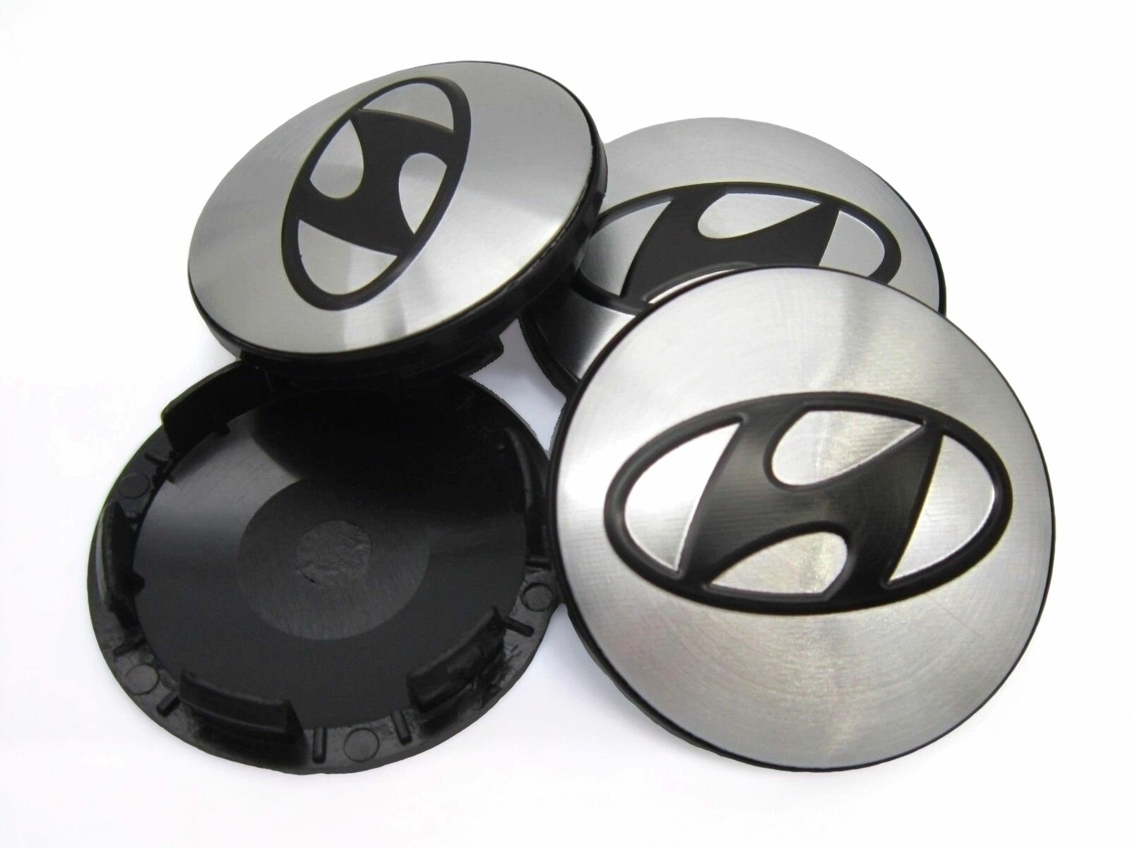 Колпачки заглушки на литые диски КиК Hyundai silver/black logo 62/55/10, комплект 4 шт.
